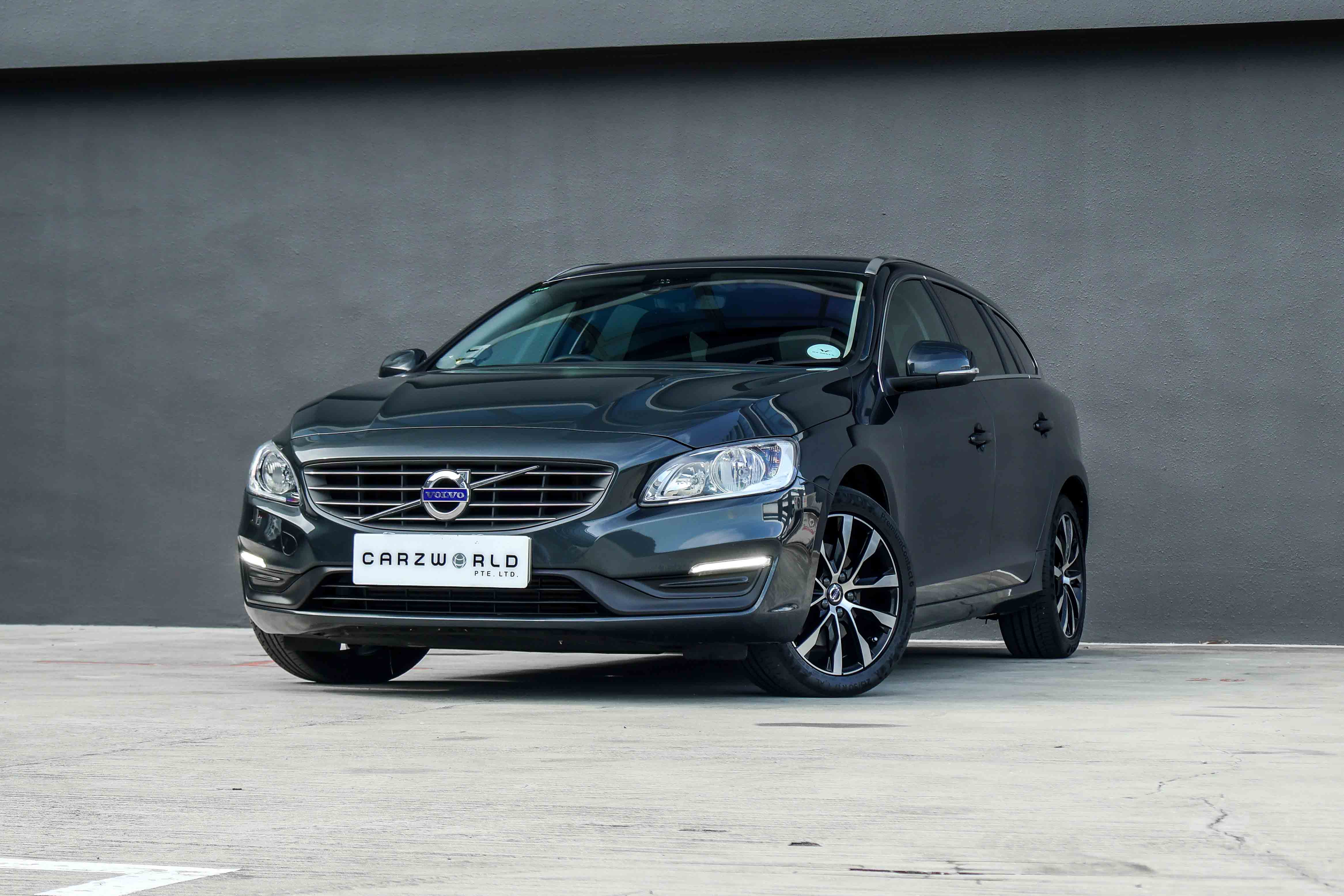 VOLVO V60 T2 - 86000 / 11-May-2018 / 1 - CarZ World | New & Used Cars ...